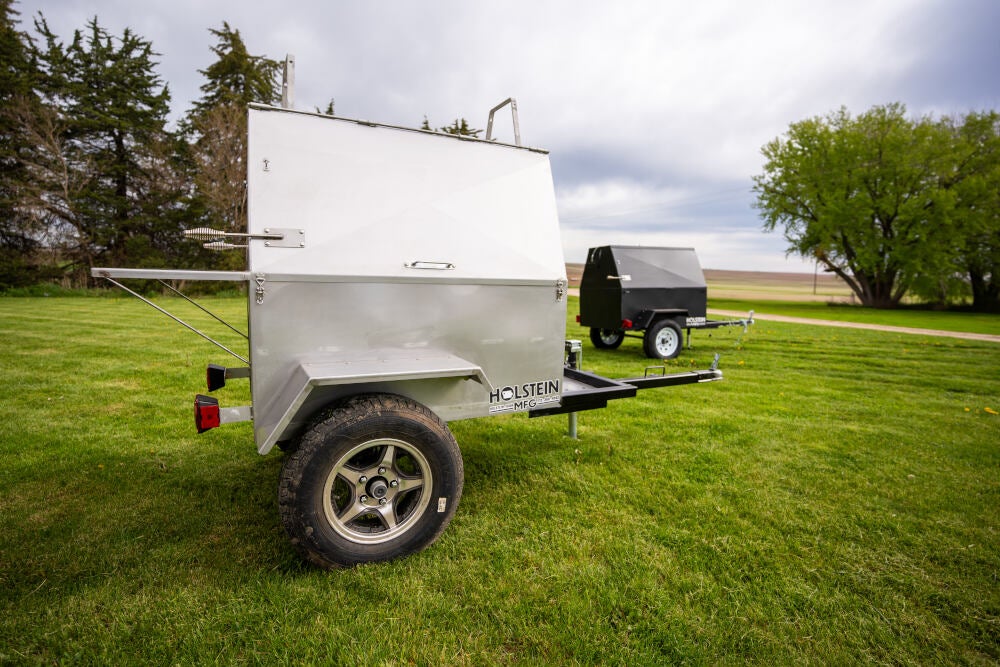 Model 4830CSS Towable Charcoal Grill – Stainless | Holstein Mfg.