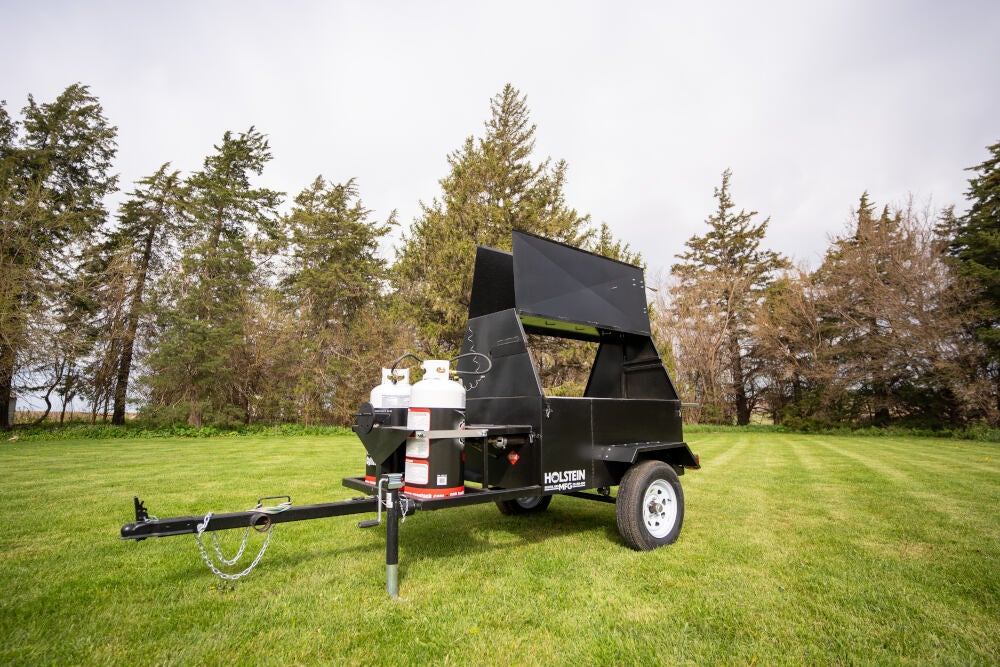 Model 6040G Towable Gas Grill | Holstein Mfg.