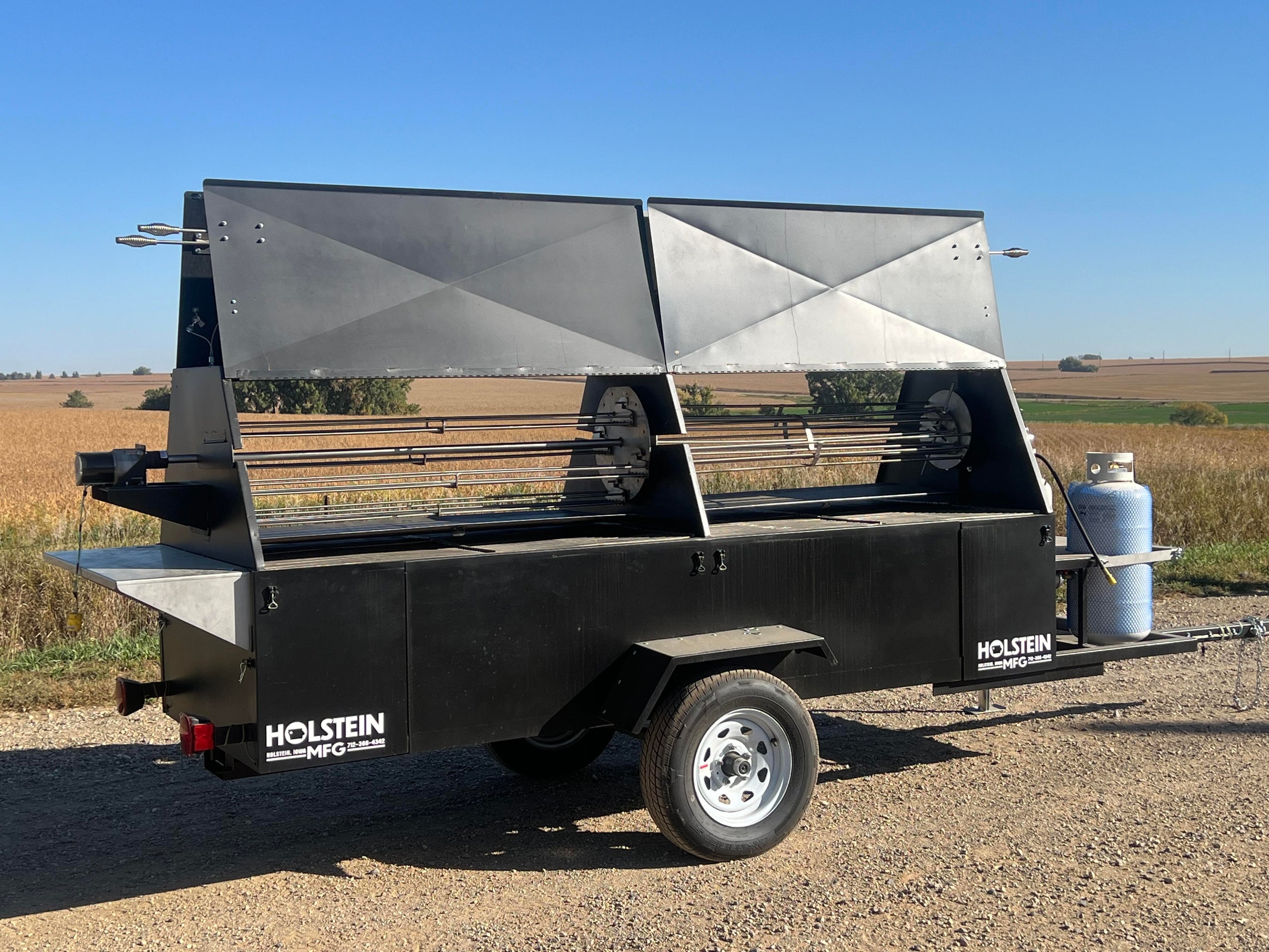 1040GC Towable grill | Holstein Mfg.